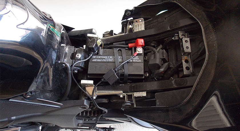 How to Fit a Permanent SAE Charging Connection for an Optimate - Lexham ...